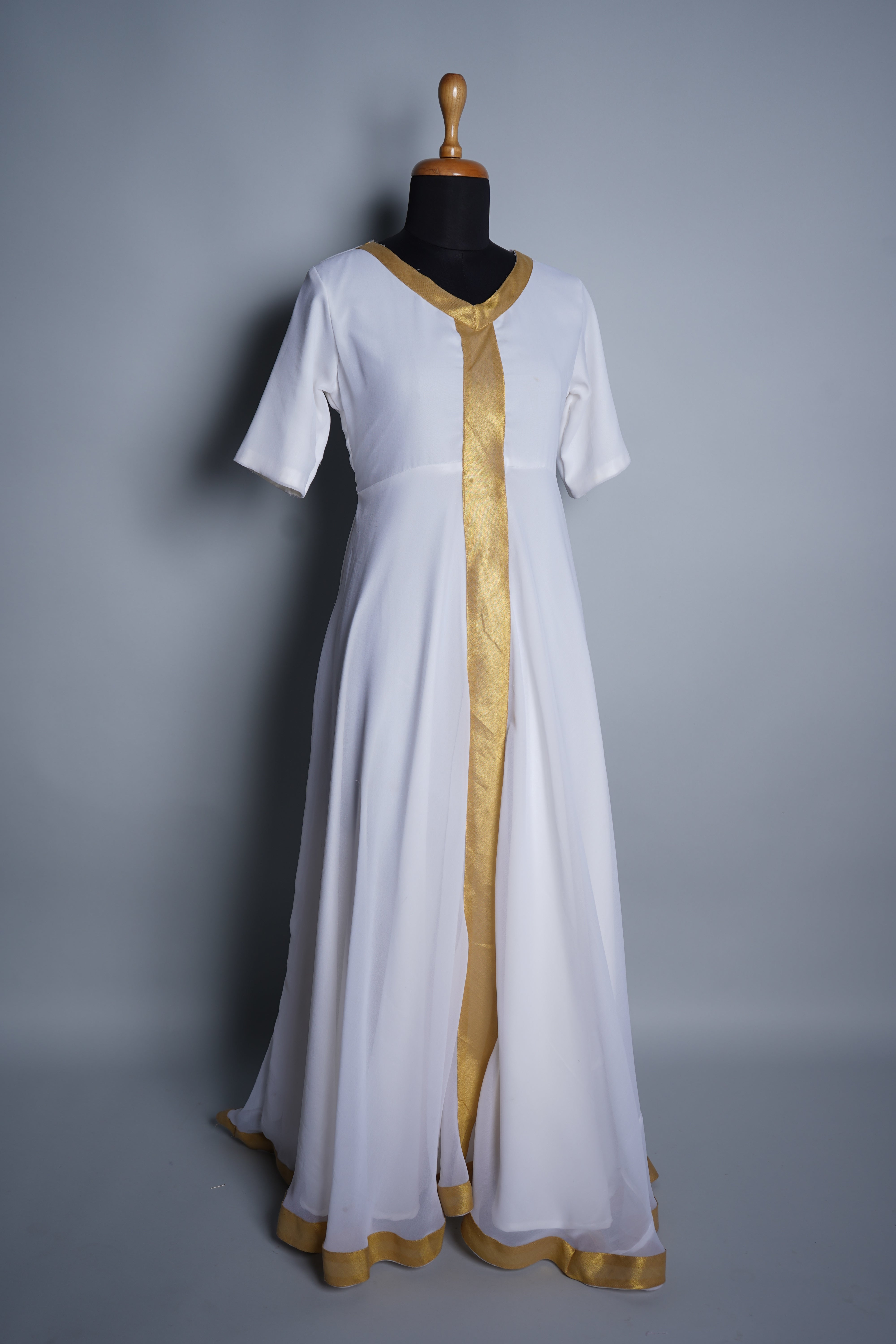 Year-end Sale : Serene Temple wear – Anveshana Clothing